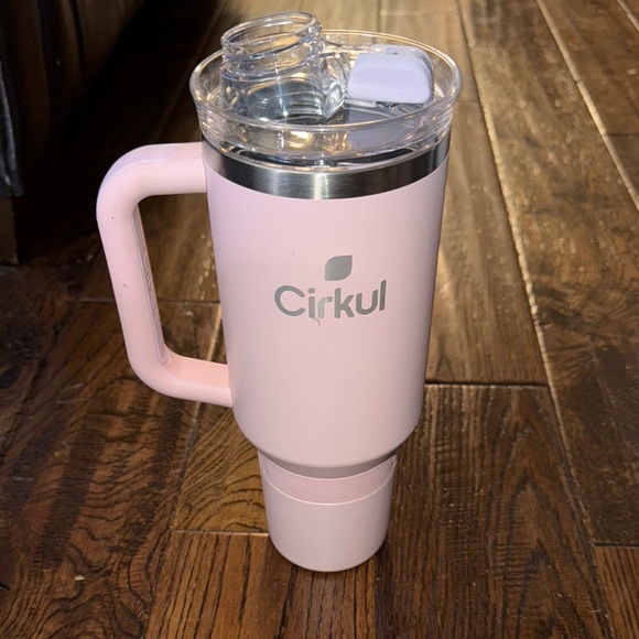 Cirkul | Dining | Nwt Cirkul Pink Tumbler With Handle | Poshmark